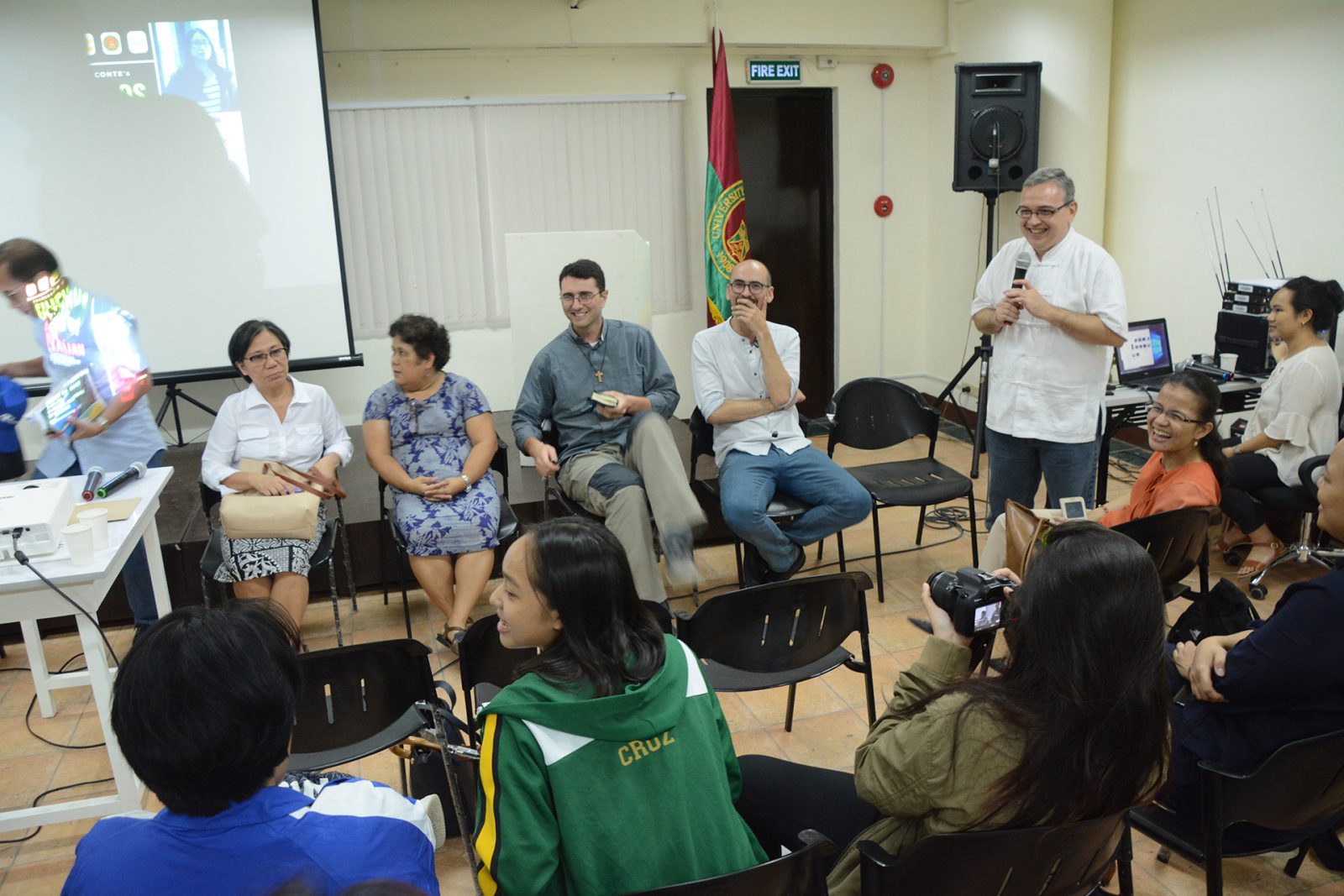 How are the Pinoys in Italy? - University of the Philippines Diliman